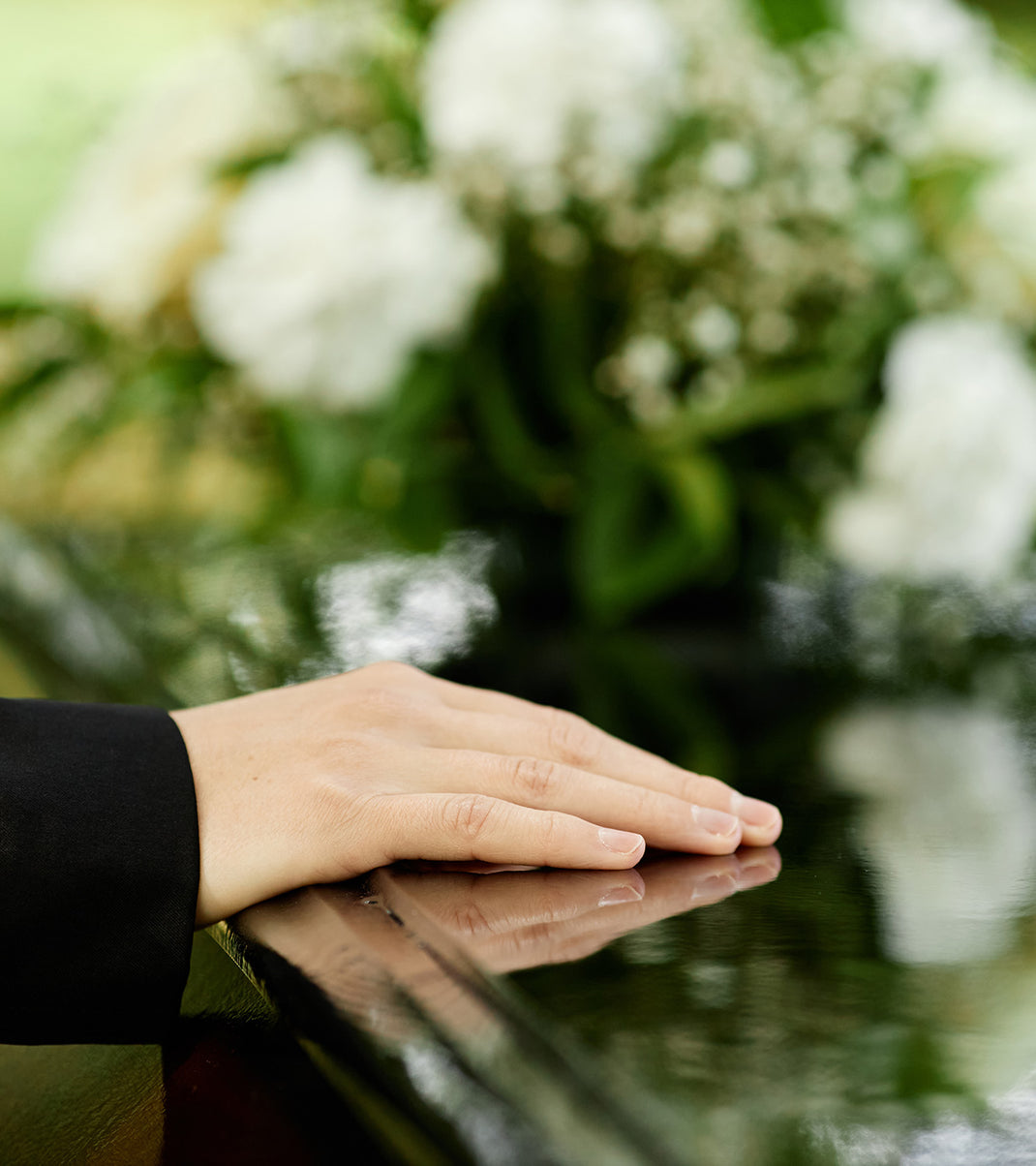 What to Write on a Funeral Wreath – Wreaths.co.uk